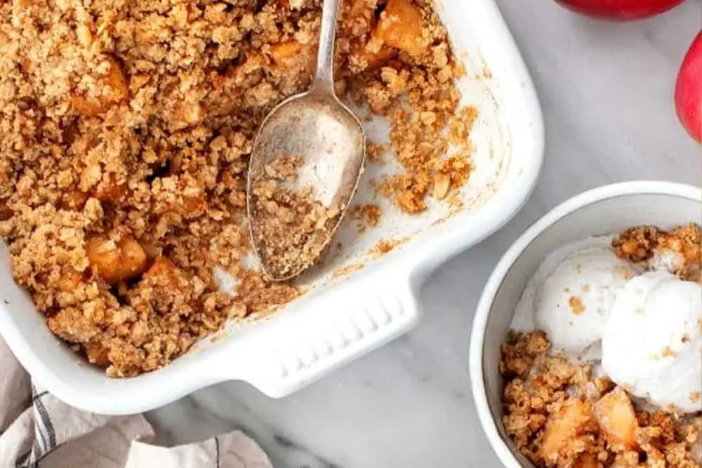 Apple Crumble = Number 1 Go-To Dessert For Dinner - Spicy Salty Sweet