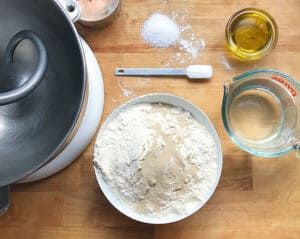 Get Round Table Pizza Crust At Your Home Through This Recipe!